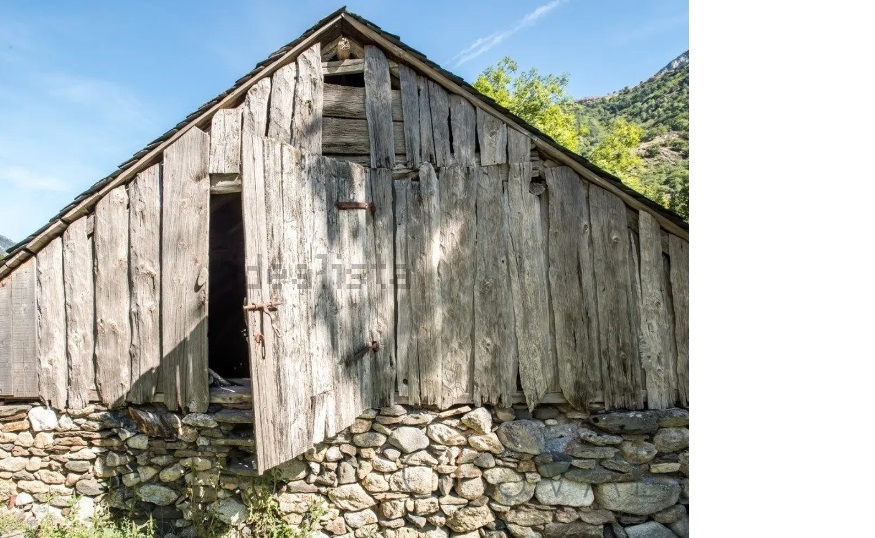 Arquitectura tradicional en el Pirineo, La Borda – Crônica de Llastarri